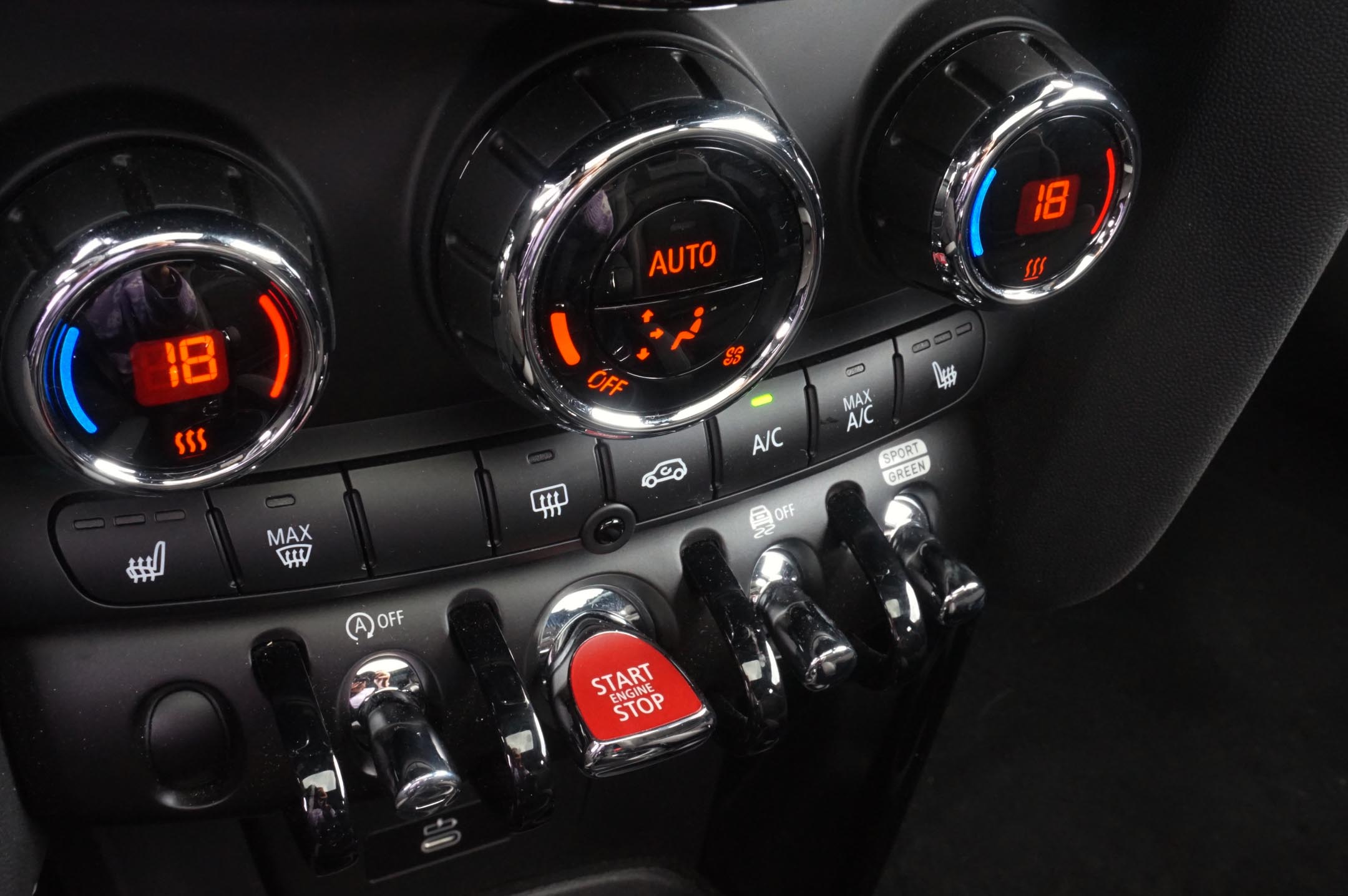 2023 Mini Cooper JCW Review - AutoTrader.ca