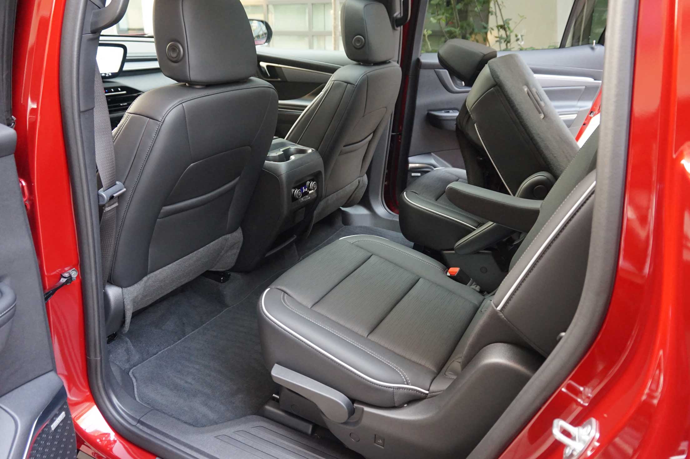 2025 Buick Enclave First Drive Review and Video - AutoTrader.ca