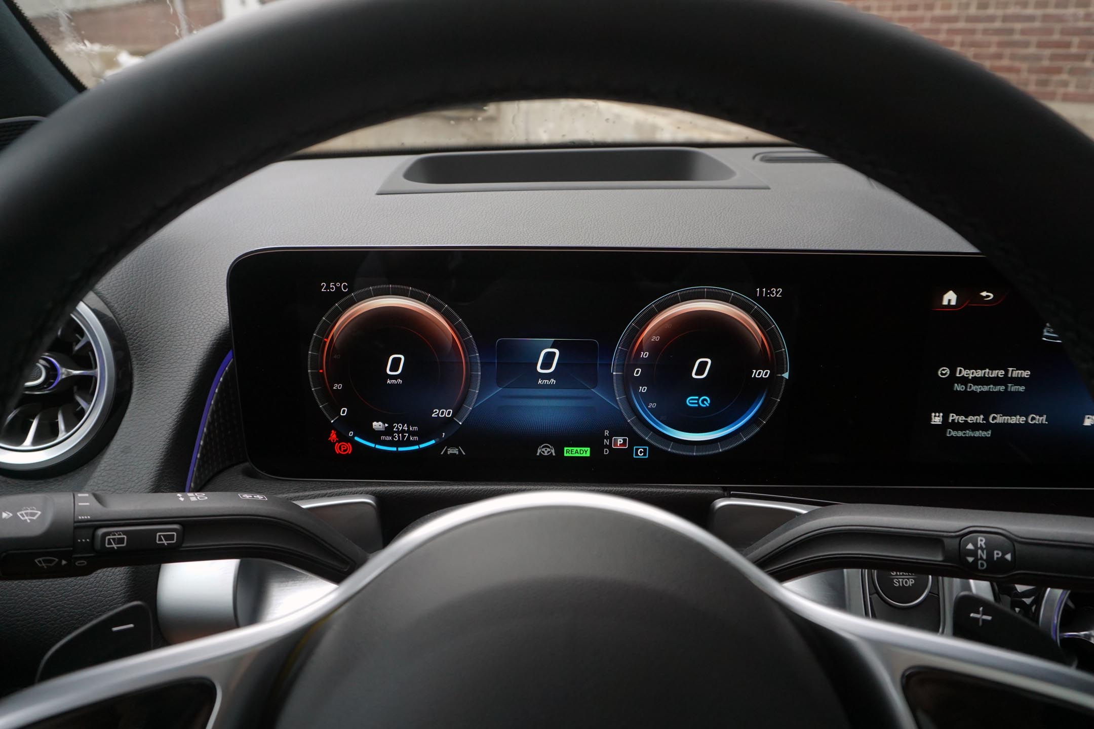 2023 Mercedes-Benz EQB SUV Review and Video - AutoTrader.ca