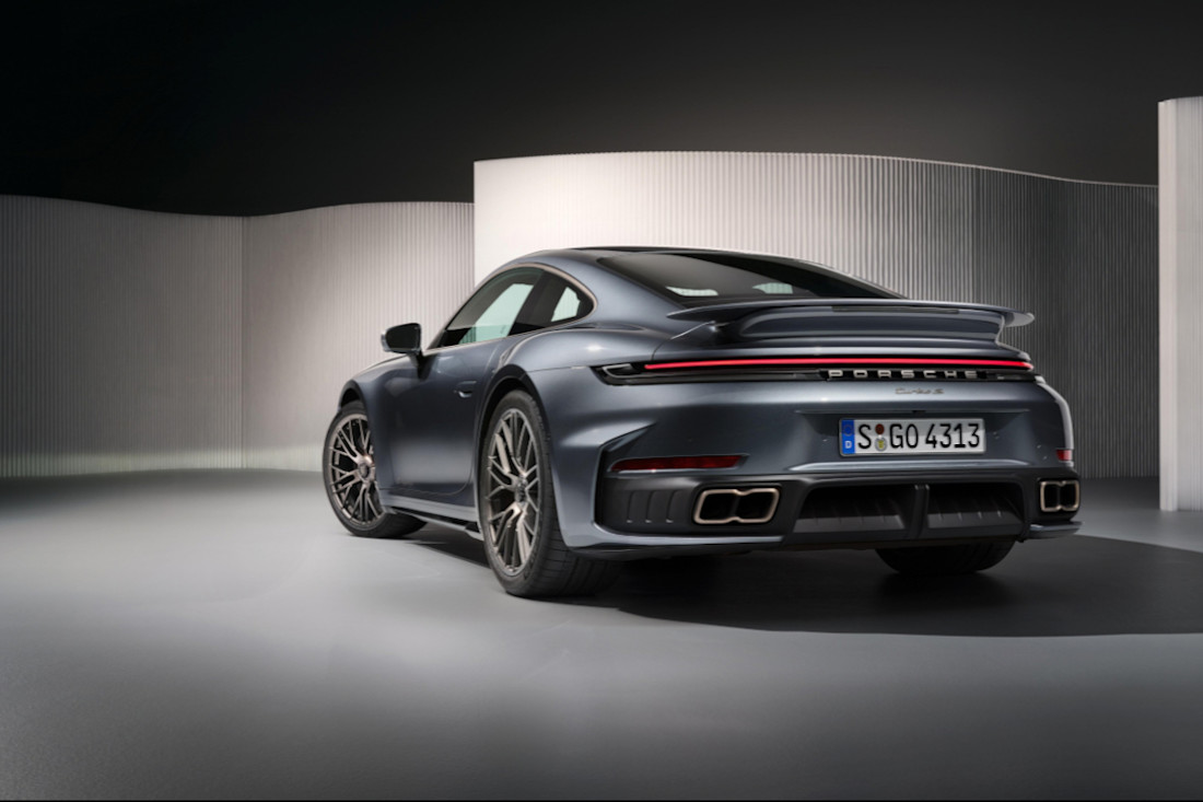 El Porsche 911 Turbo sale de fábrica con más potencia que nunca ...