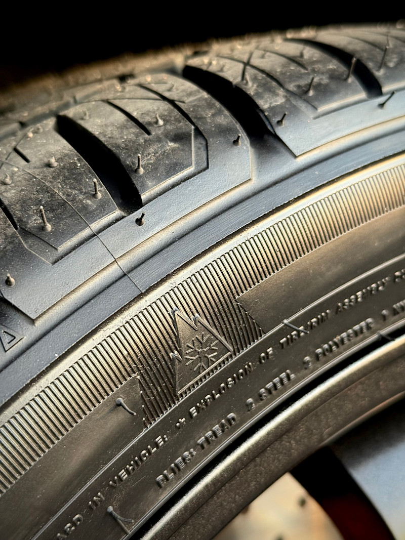 Tire Review: Nitto Motivo 365 All-Weather Tires - AutoTrader.ca