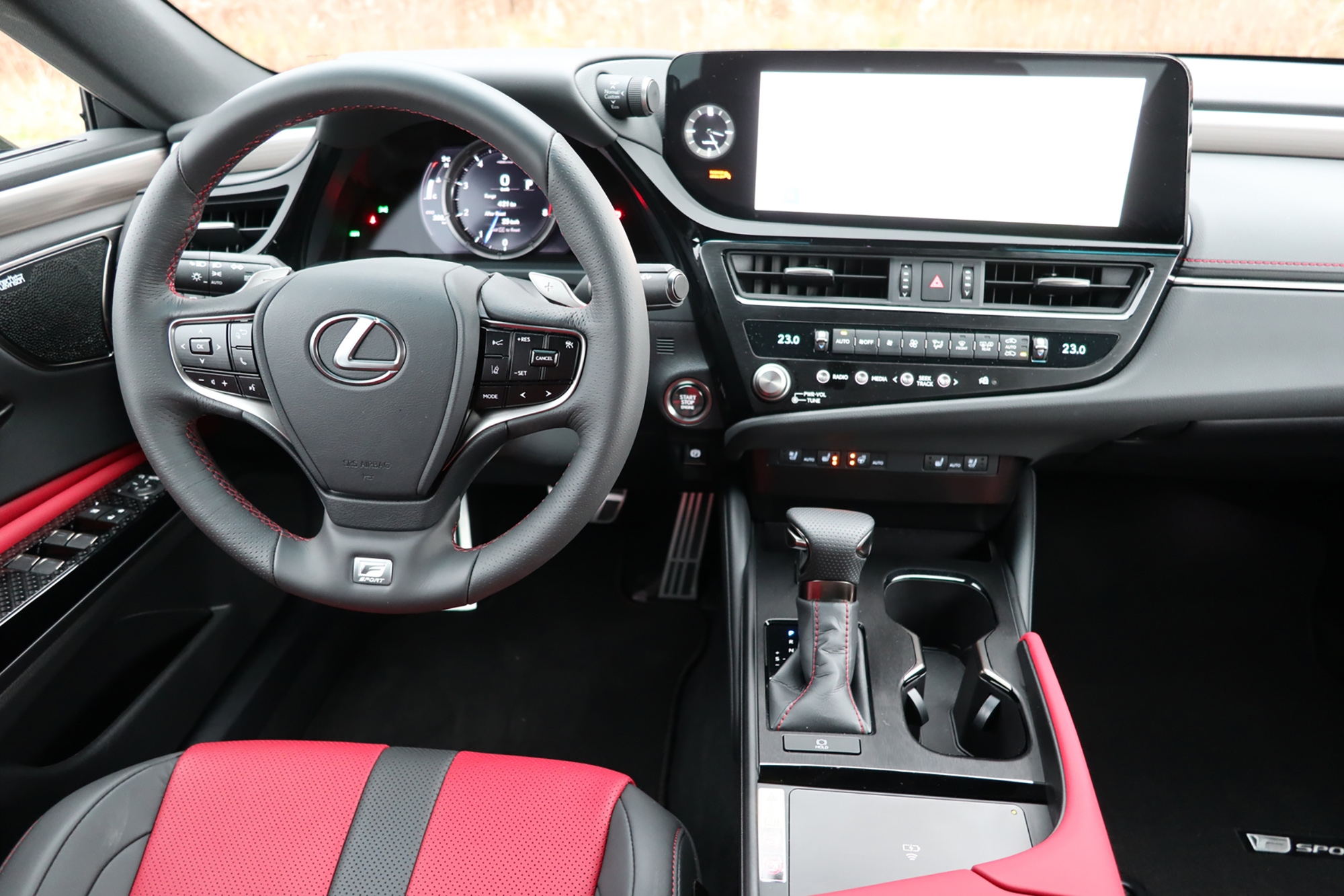2025 Lexus ES 350 Review - AutoTrader.ca