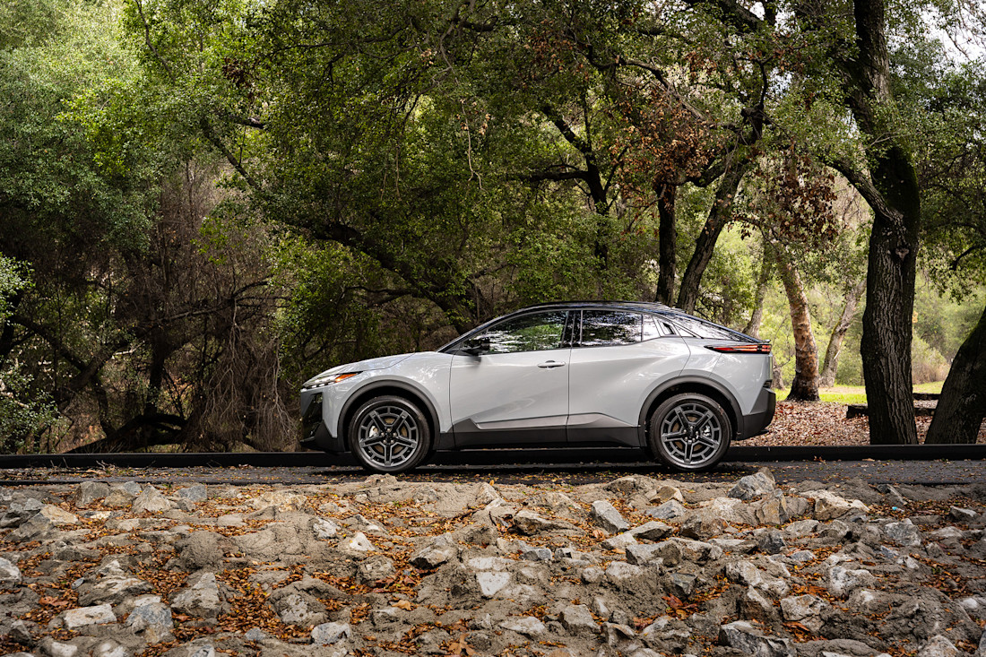 2026 Subaru Uncharted First Drive Review - AutoTrader.ca