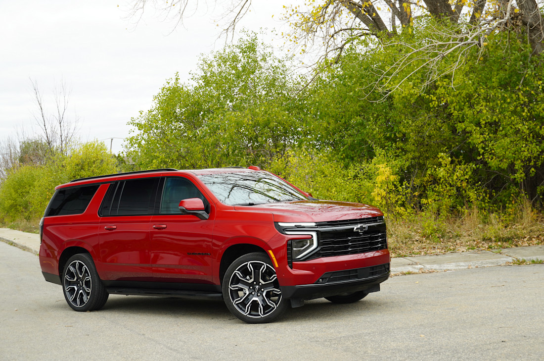 Chevrolet Suburban RST 2025 : essai routier - AutoHebdo.net