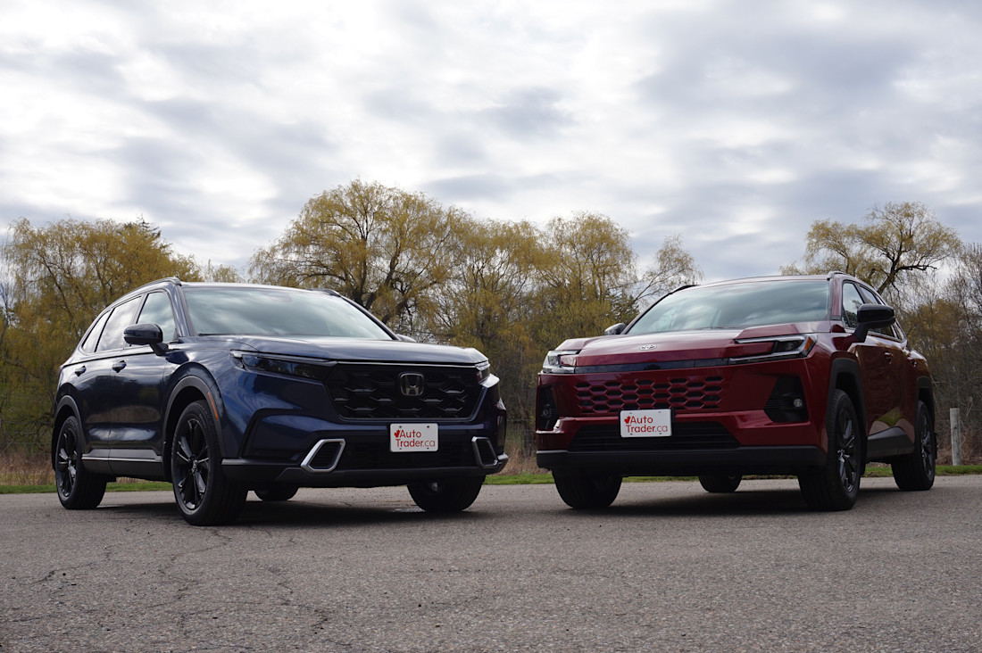 2026 Toyota RAV4 vs Honda CR-V Hybrid Comparison Test + Video ...