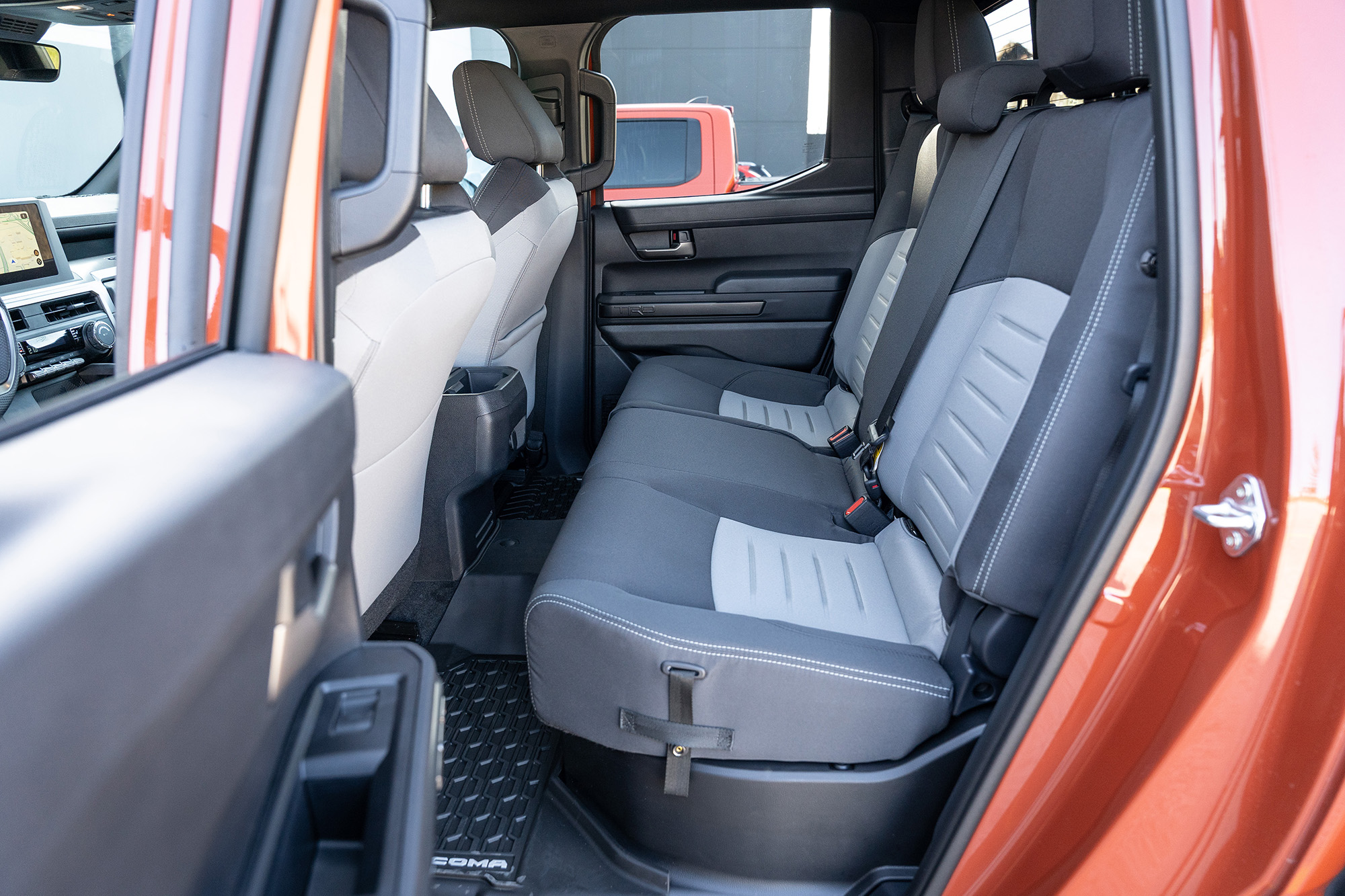 2025 Nissan Frontier Pro-4X vs Toyota Tacoma TRD Off-Road Comparison T ...