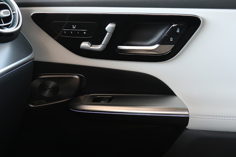 2025 Mercedes-Benz GLC 350e Review - AutoTrader.ca