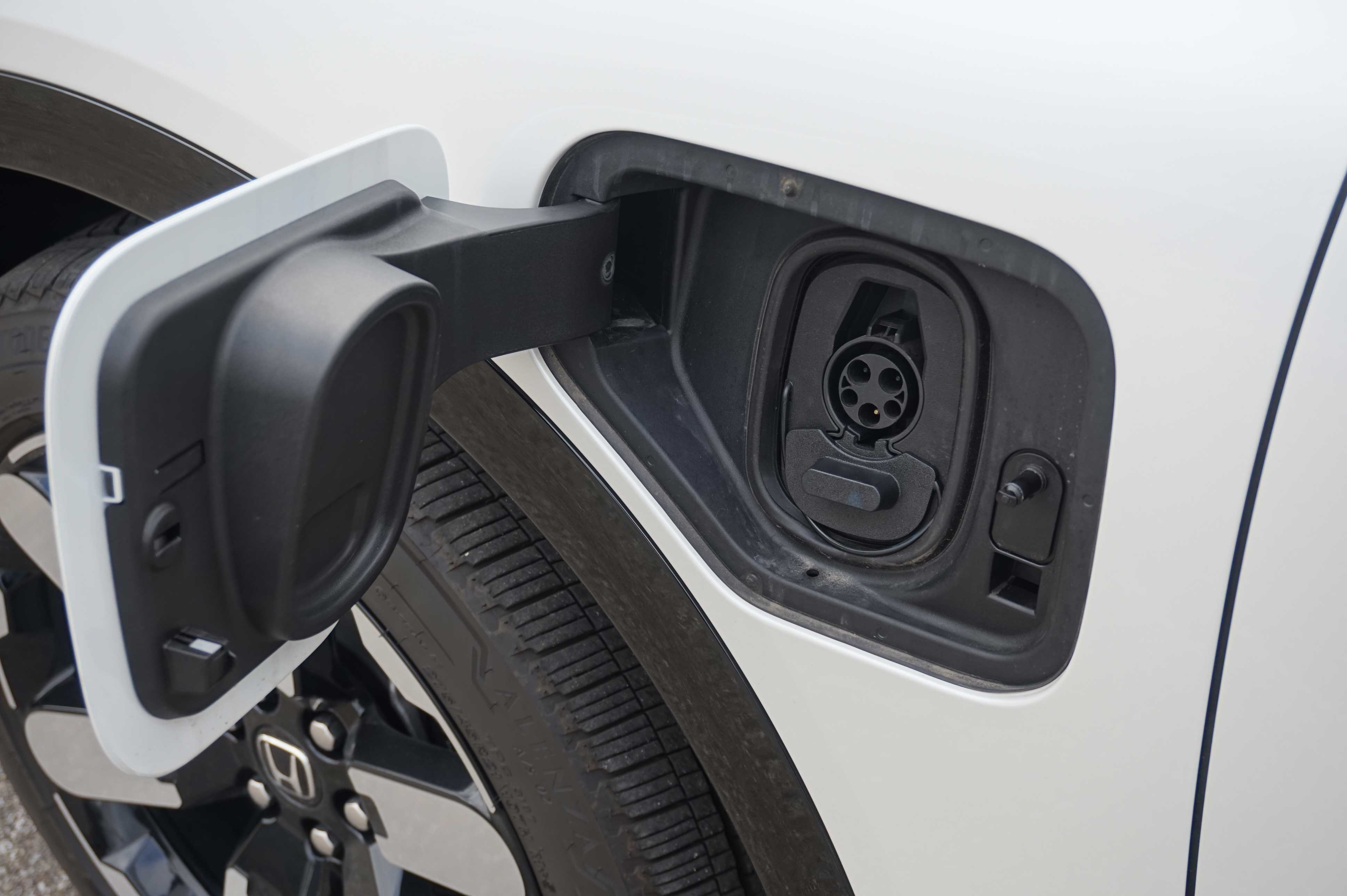 2024 Honda Prologue Review and Video - AutoTrader.ca