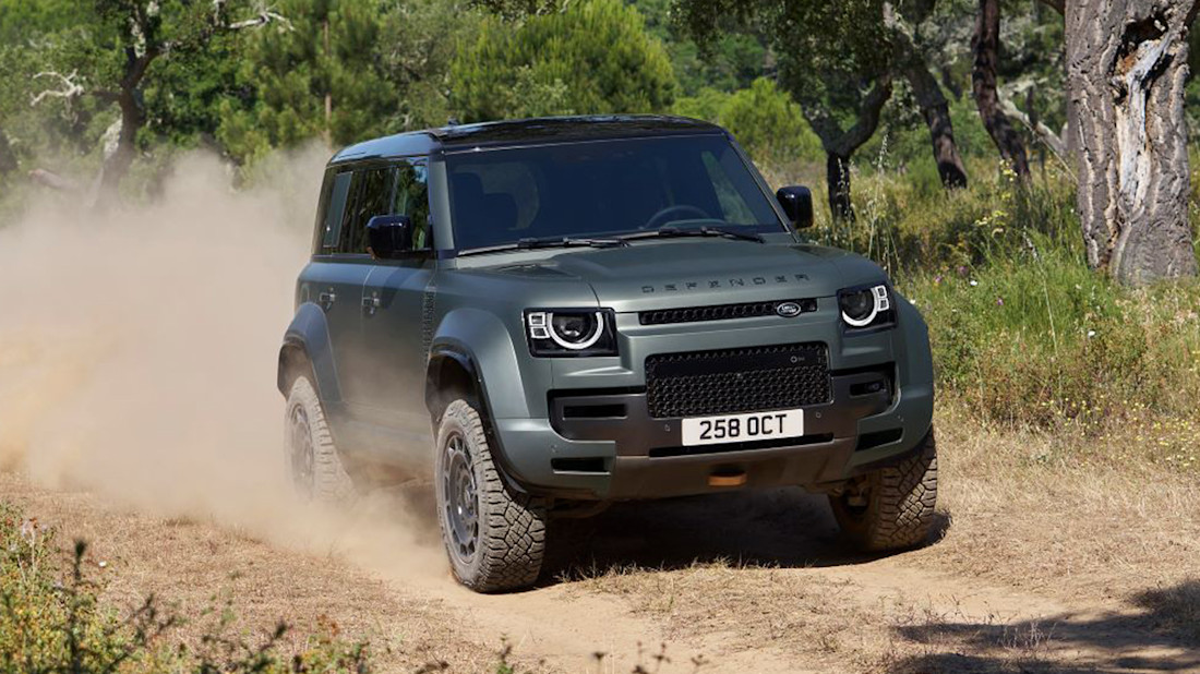 2025 Land Rover Defender Octa Unveiled with 626-HP V8 - AutoTrader.ca